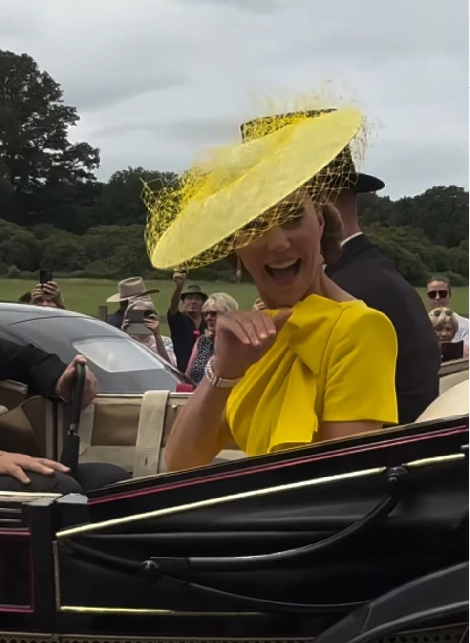 Princess of Wales shares adorable moment with shy little girl at Ascot