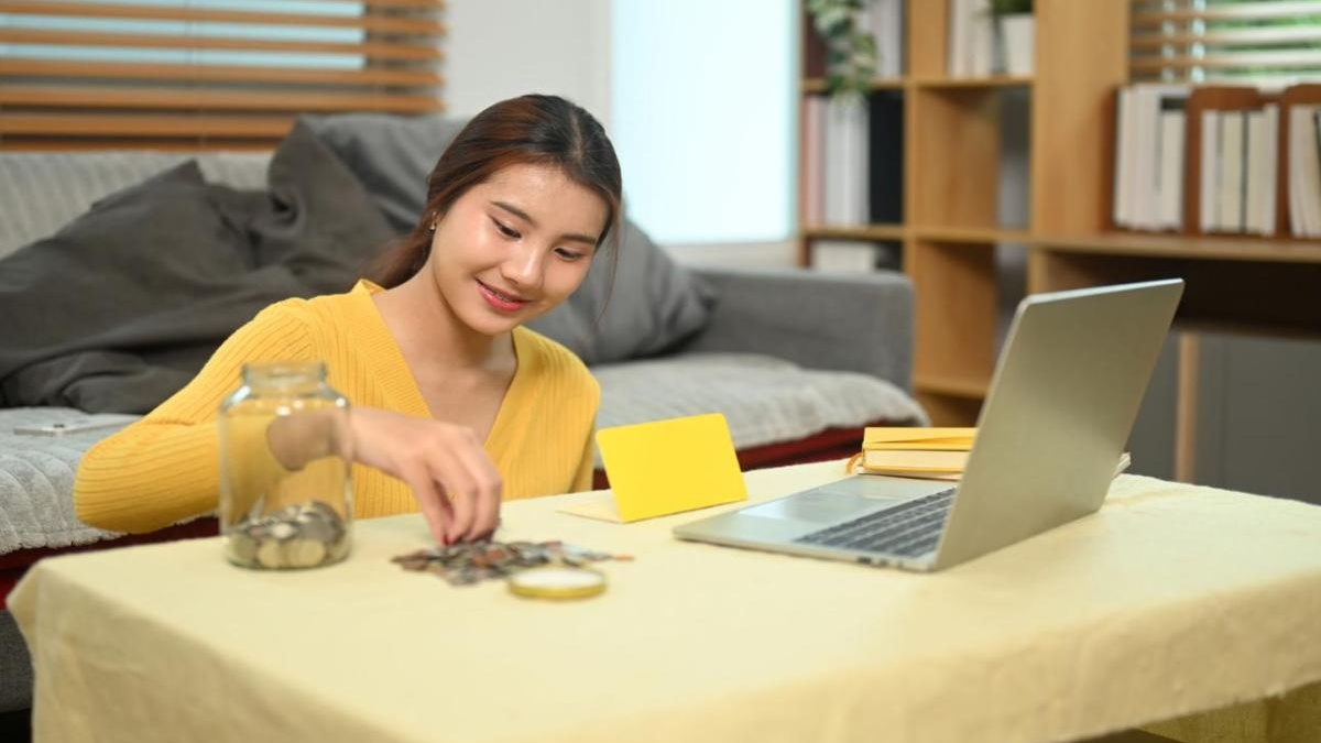 10 simple money habits that can make you feel wealthier without earning ...