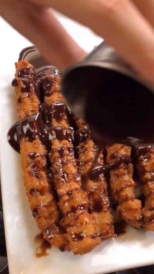What makes these chocolate churros so irresistible