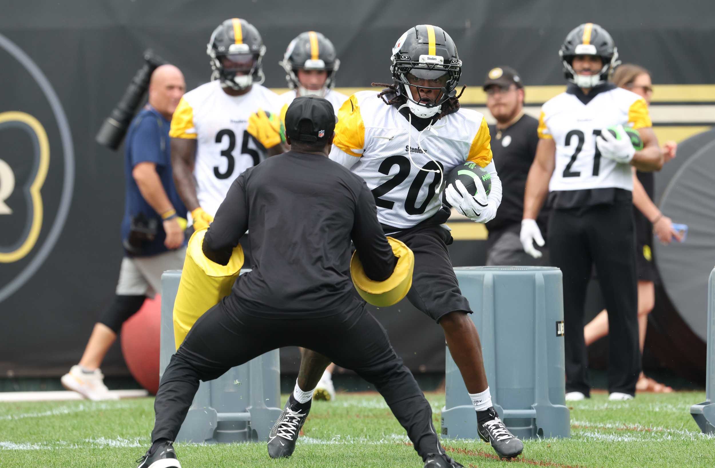 Steelers gain huge praise from former NFL QB who goes on incredible pro ...