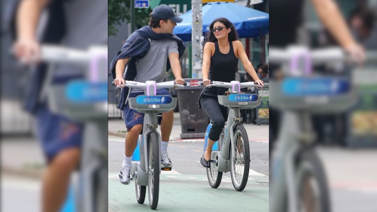 Timothée Chalamet, Kylie Jenner bike through NYC ahead of Knicks ...