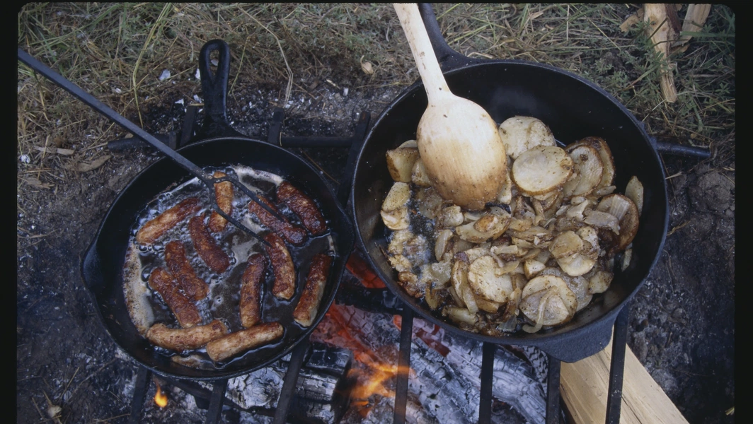 8 campfire recipes for every meal outdoors