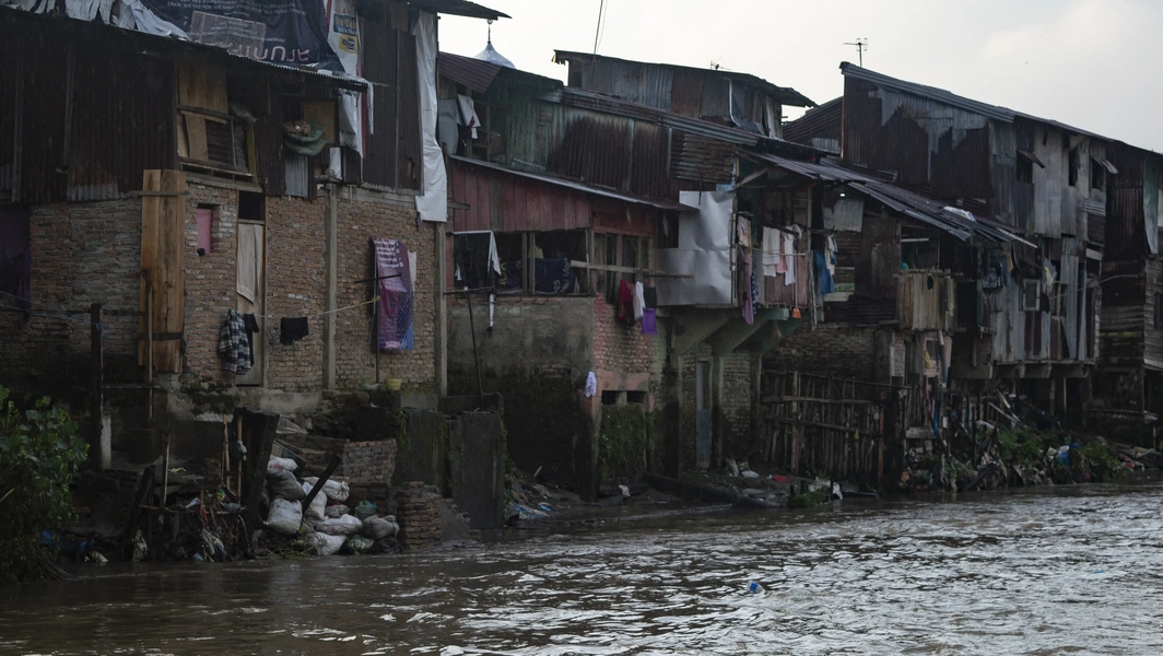 4 of the world's largest urban slums