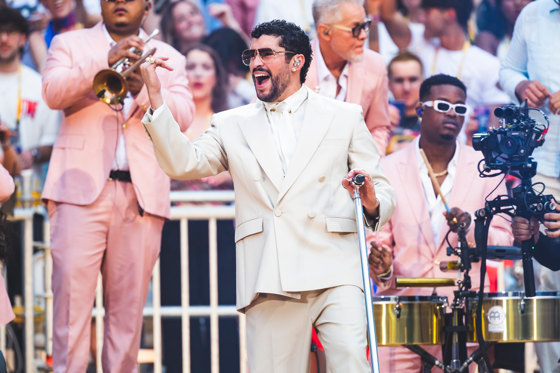Bad Bunny's tour sets records without US., grosses $1 billion