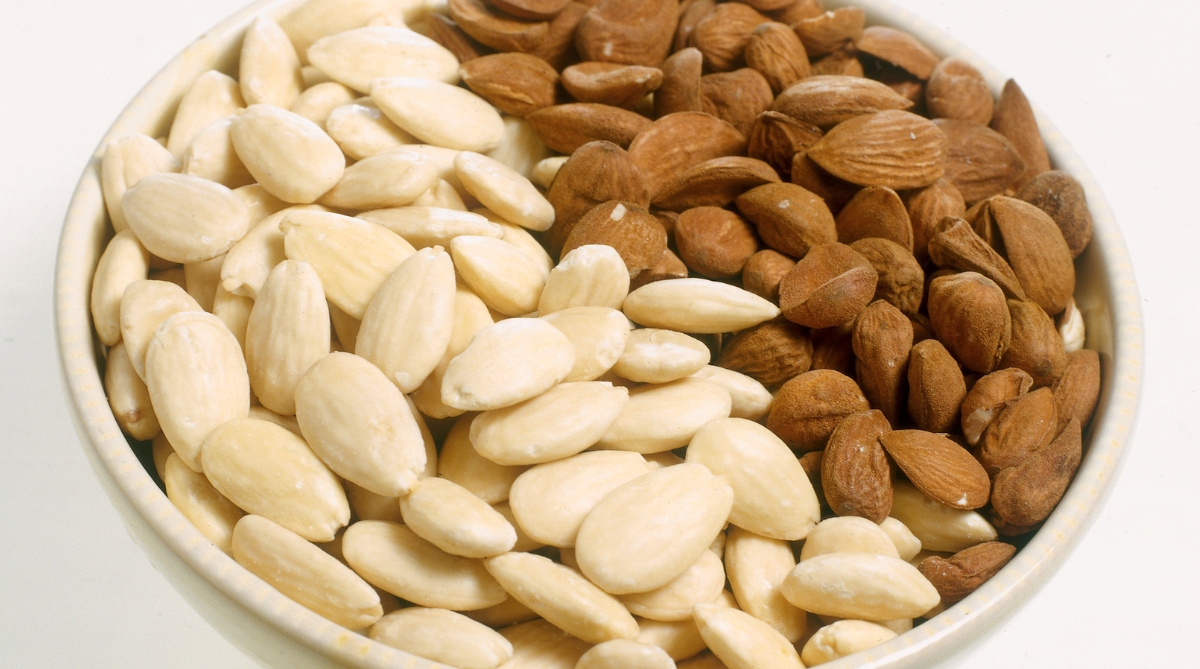 Mandorle e armelline: che coppia in cucina!