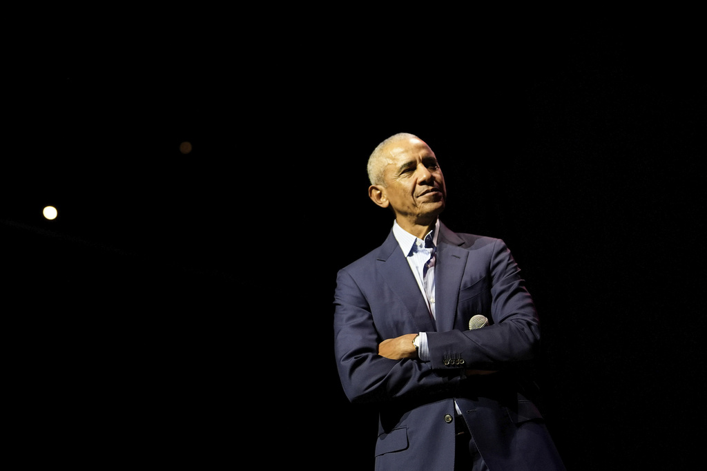 Obama’s $850 million presidential center opens without an invitation ...