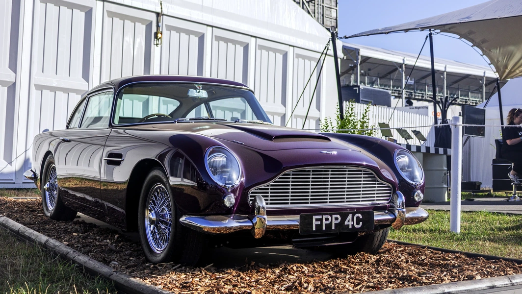 9 legendary cars from film and television