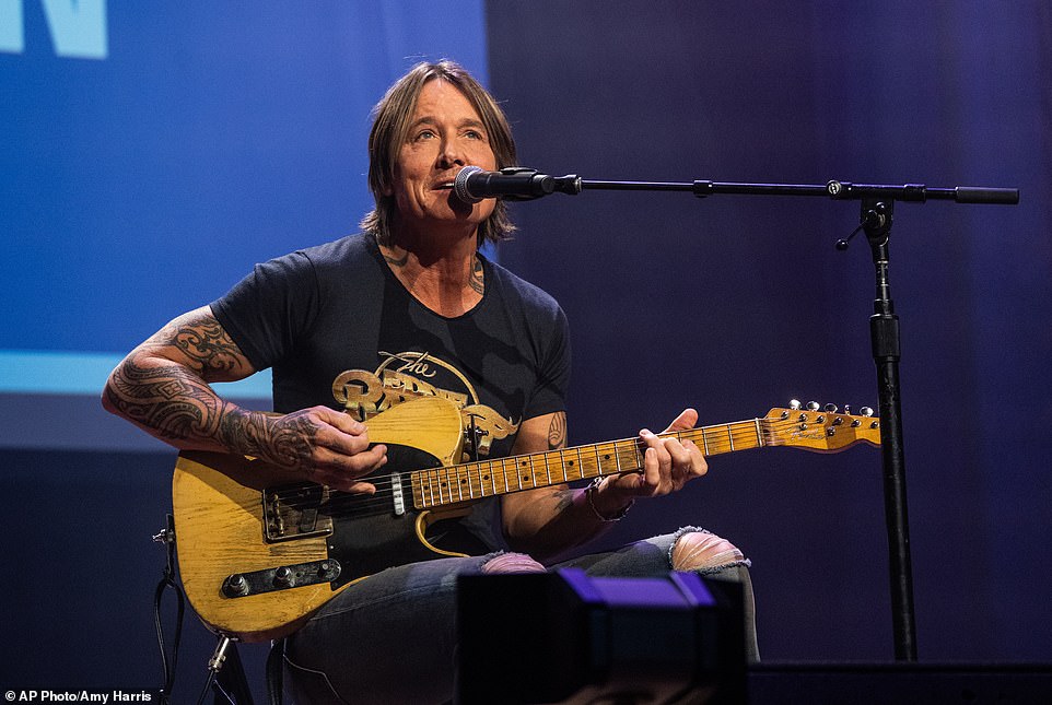 Keith Urban promotes his new music pivot