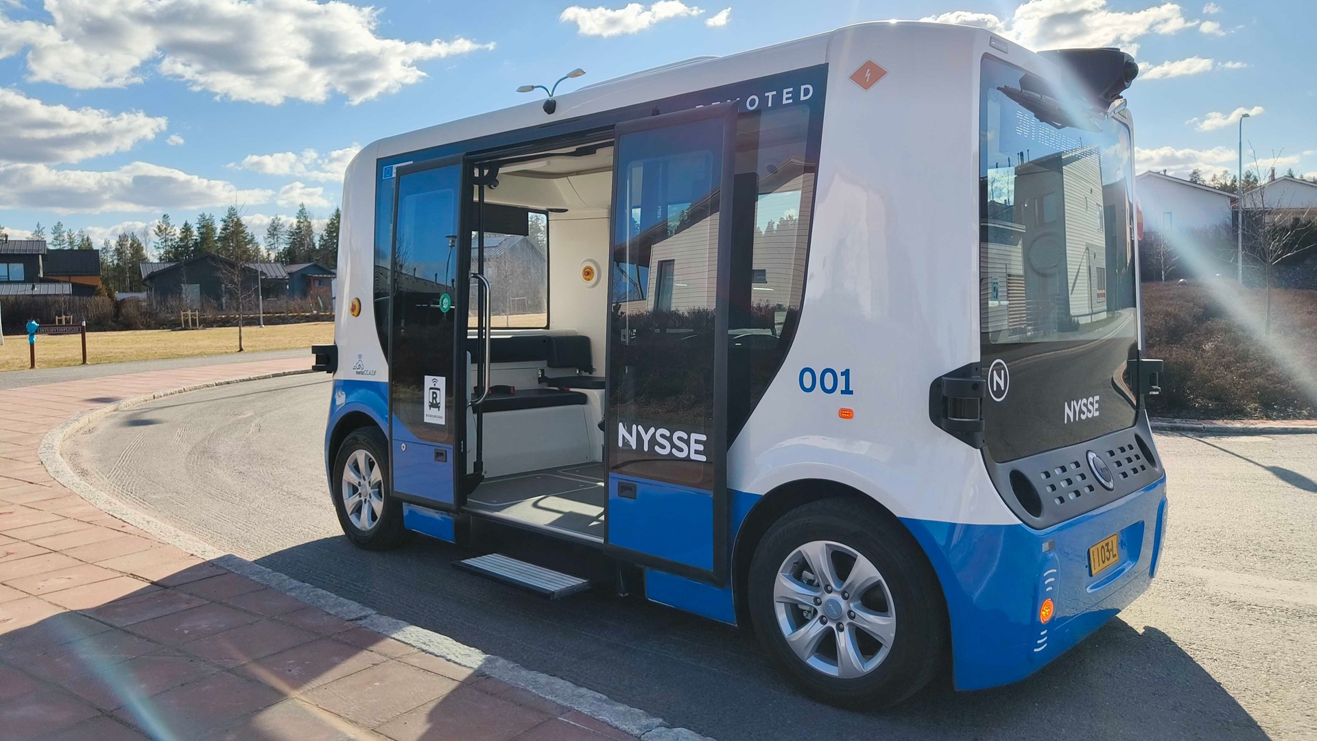 No driver, no operator: Inside redundant sensor infrastructure of a ...
