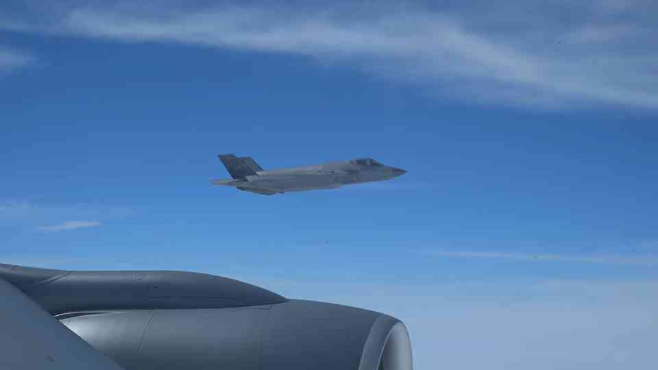 FORMATION of Four F-35 Lightning II’s link up with KC-135 and French A330