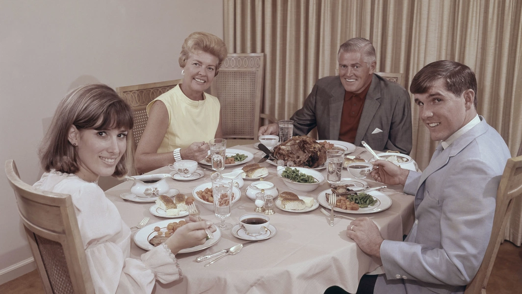 11 family traditions that strengthen bonds
