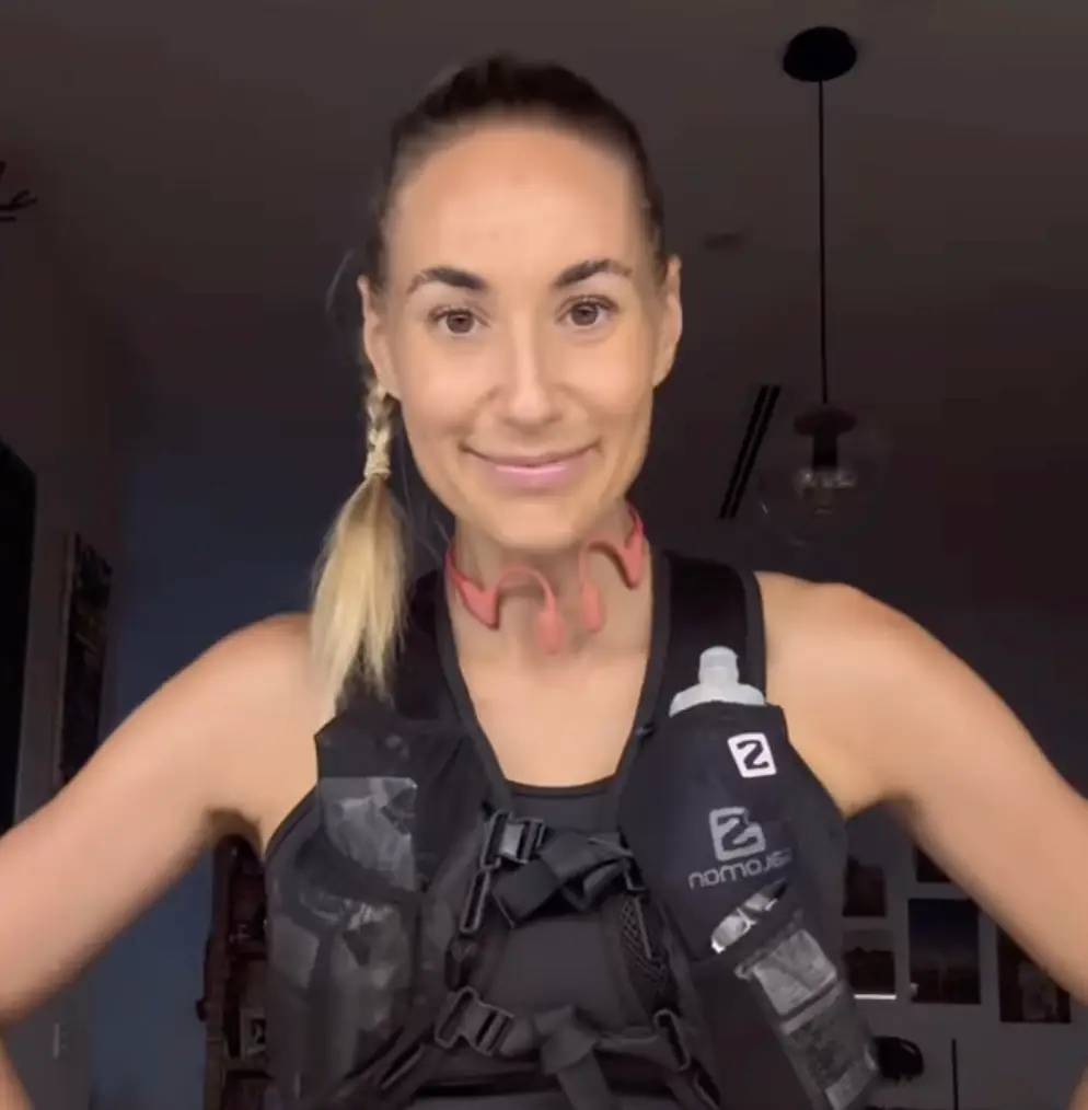'Fit and healthy' mum diagnosed with bowel cancer shares signs everyone ...