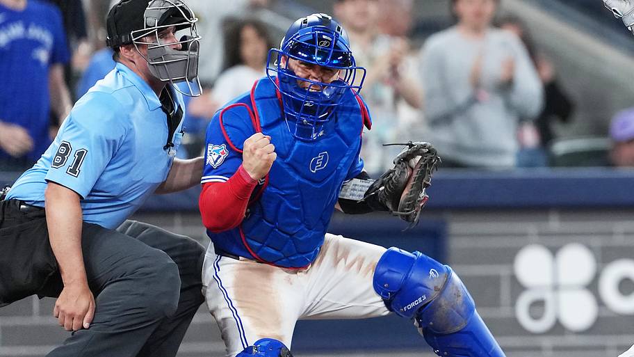 Angels continue their recruitment of former Blue Jays by trading for ...
