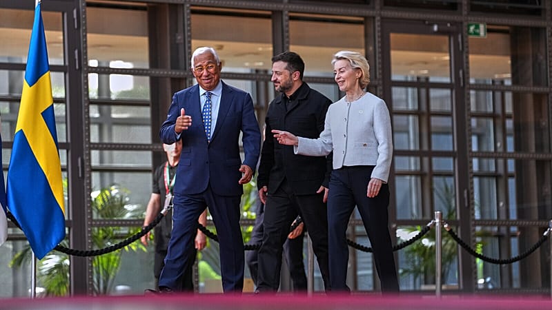 Zelenskyy joins EU leaders as Costa hails 'new momentum' in peace efforts