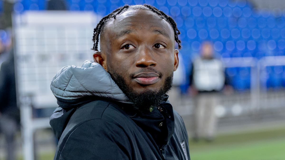 Stürmer vor dem Abflug: FC Basel bestätigt – Traoré verhandelt im Ausland