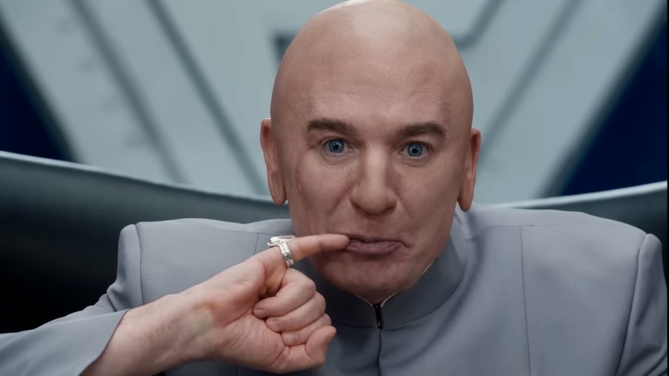 Hollywood minute: ‘Austin Powers’ (and Doctor Evil) planned to return