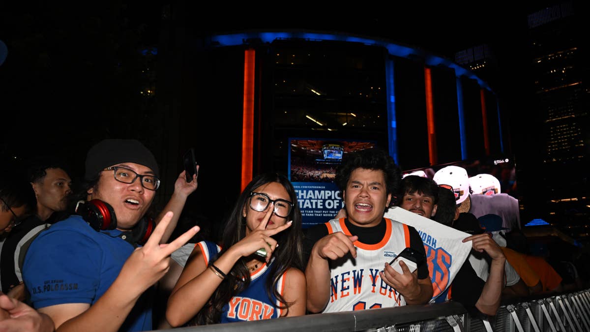 Thousands of Knicks fans being shut out of championship parade
