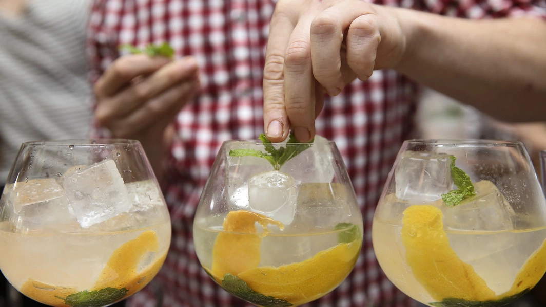 10 gin cocktails for refreshing summer sipping