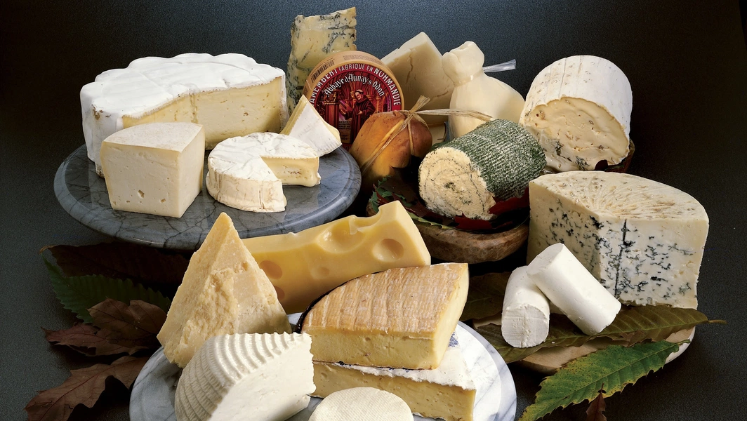 Survey finds cheddar is America's most popular cheese