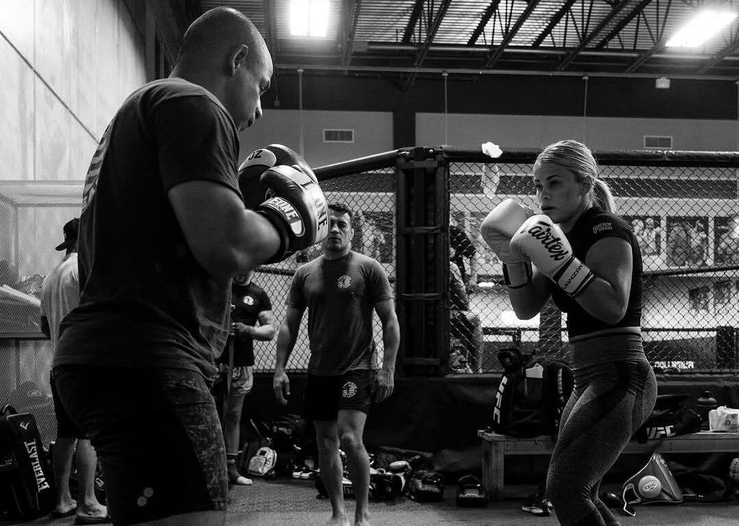 Paige VanZant's workout routine & fitness habits behind maintaining her ...