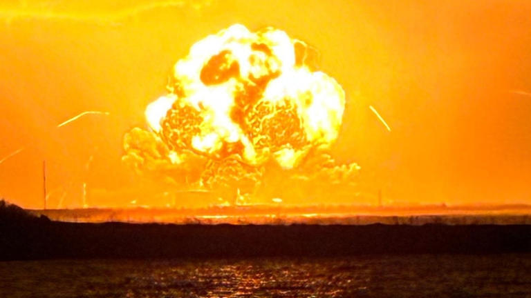 Blue Origin rebuilds rocket launch pad after New Glenn's massive explosion