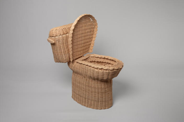 Can a woven toilet make a place feel like home?