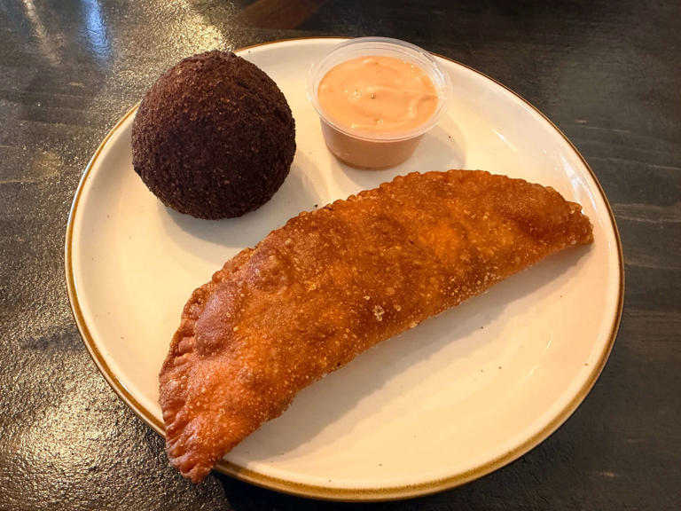 New NJ restaurant is a brilliant blend of American BBQ and Puerto Rican ...