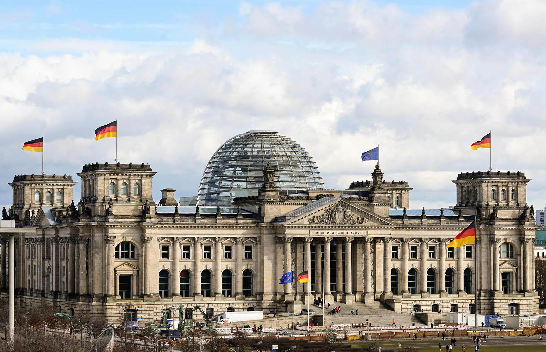 Incredible photos show Germany's famous cities then and now