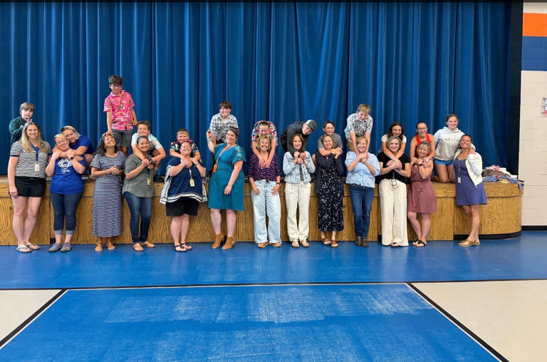 What are the odds? Derby Elementary graduating class includes 14 ...