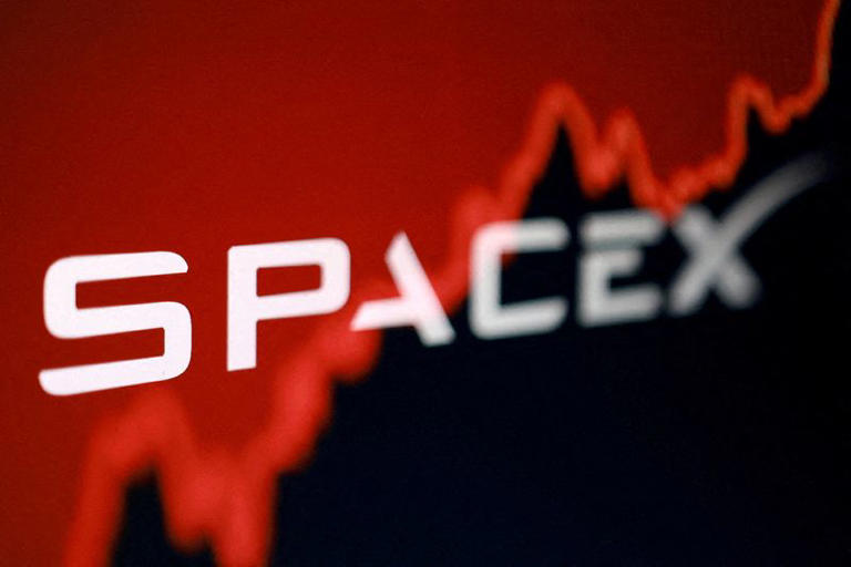 SpaceX bankers prepare for potential $20 billion bond offering, source says