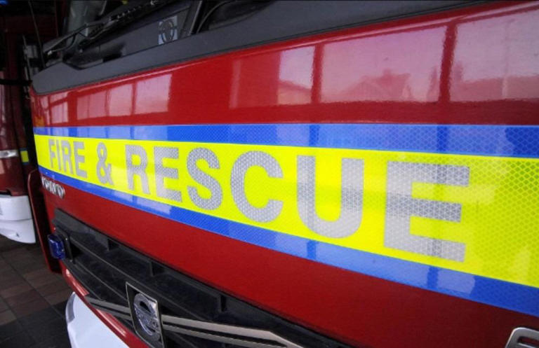 St Leonards building fire closes road