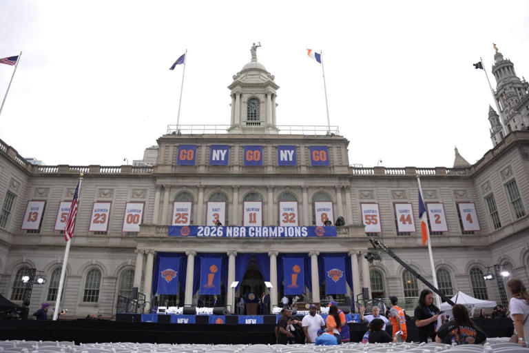Martha Stewart details 'complicated journey' to New York Knicks title ...