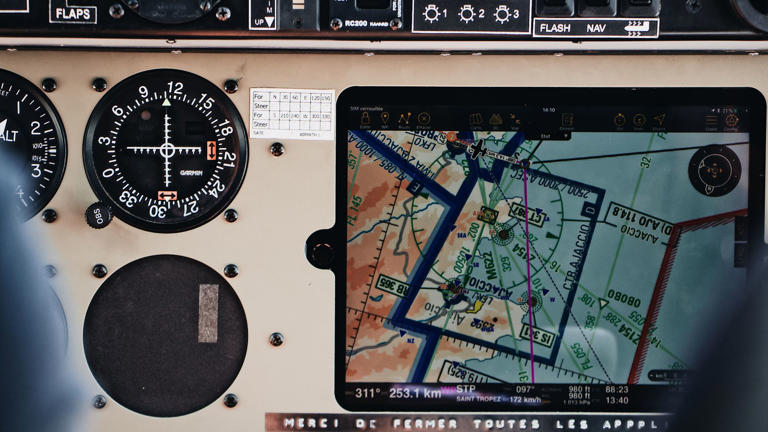 How early navigation techniques guided explorers across oceans