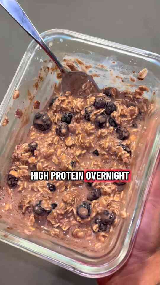 Easy chocolate protein overnight oats