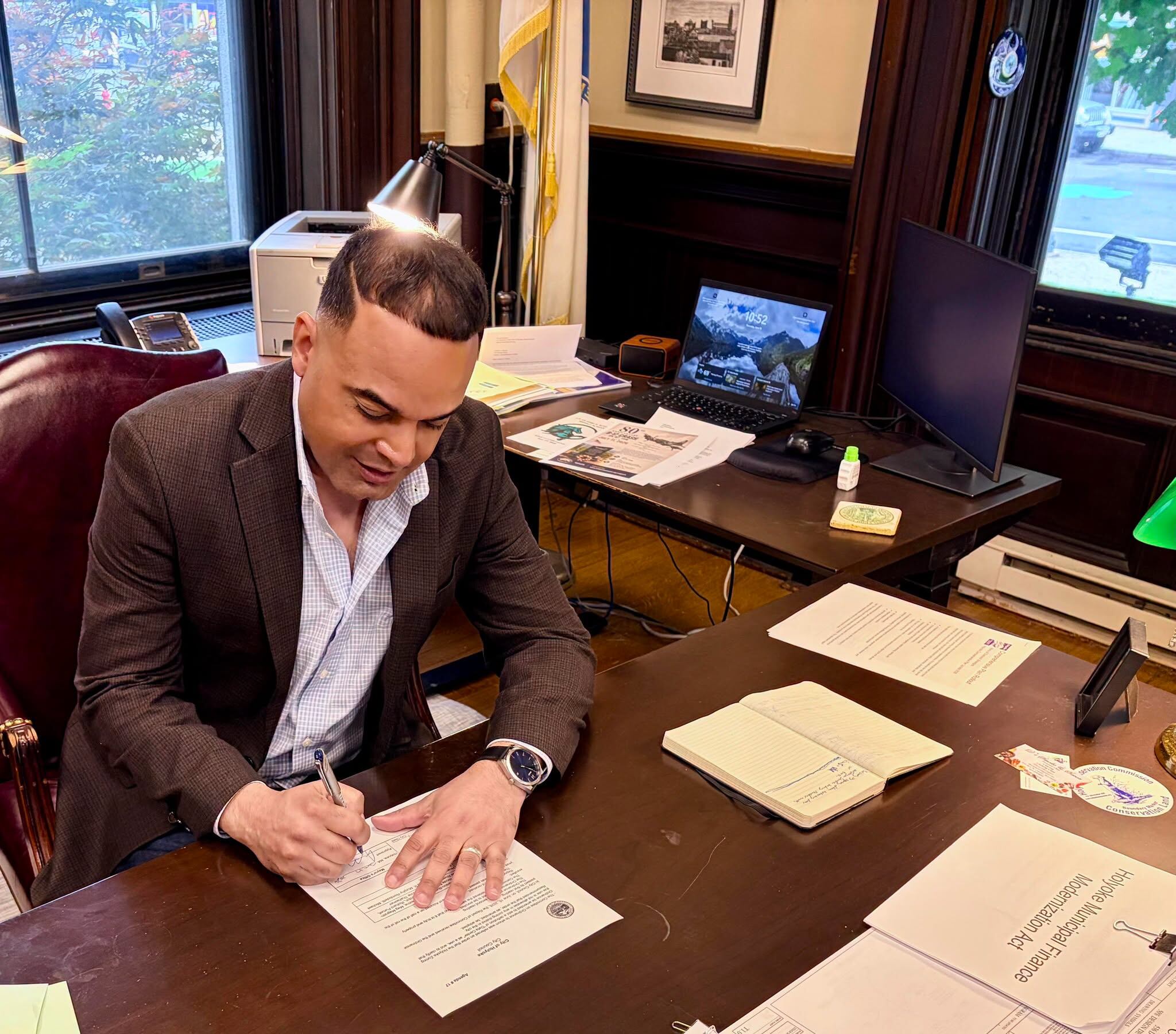 Holyoke mayor signs data center ban into law