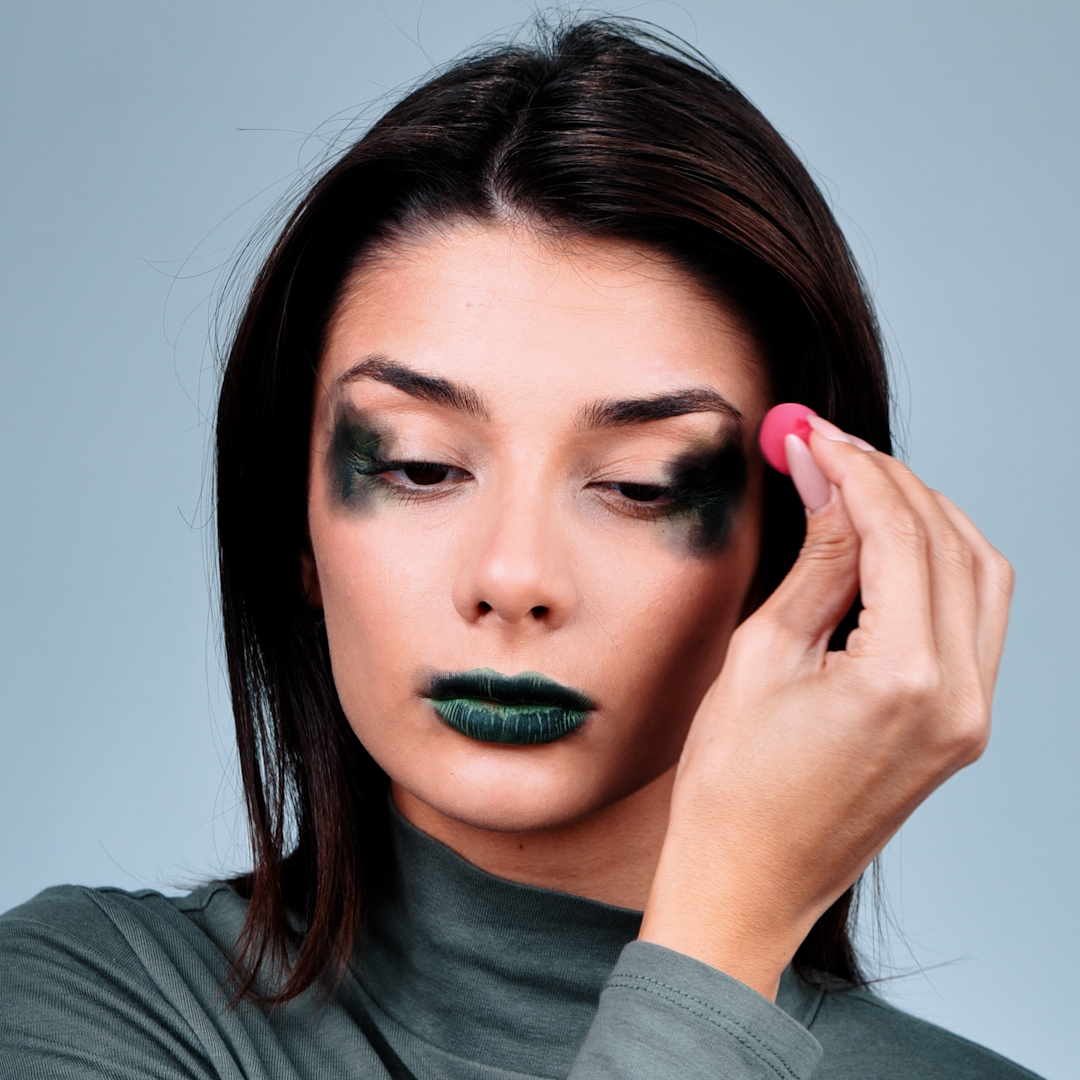 Glow bold with neon green 💚