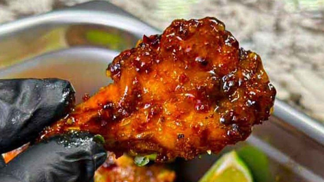 Sticky honey chipotle chicken wings