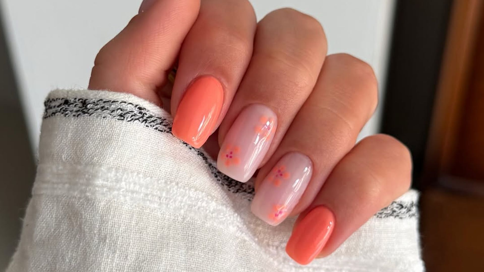 Ni naranja ni nude: el color de uñas que más potencia el bronceado se ...