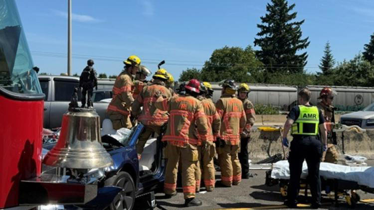 1 person hospitalized after I-84 crash involving several vehicles in ...