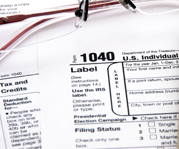 Rasmussen poll shows tight divide on tax policy