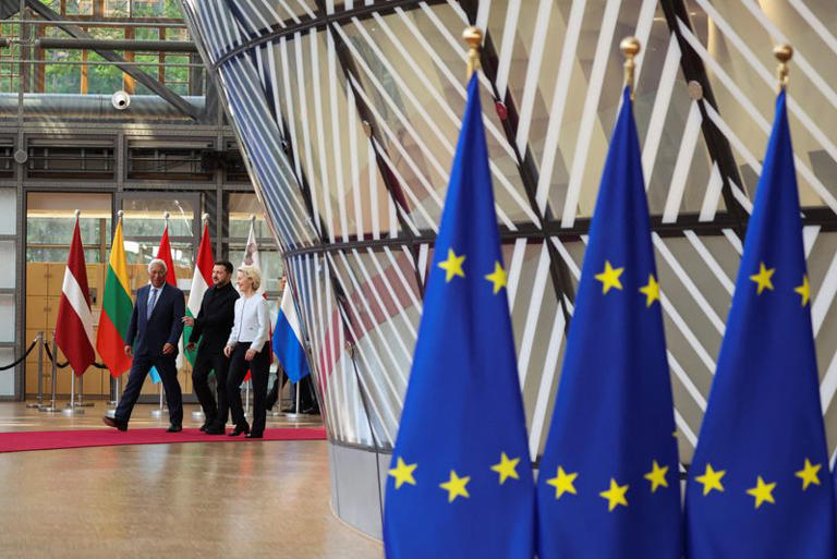 Some EU leaders caution against talks with Russia
