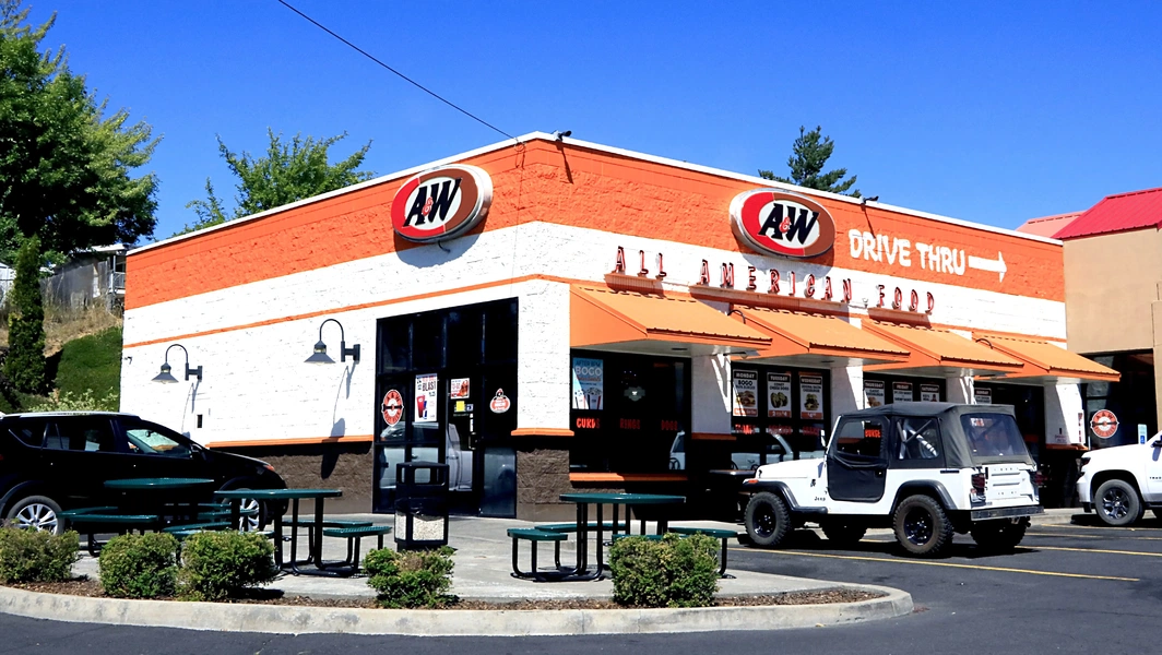 7 historic American fast food chains