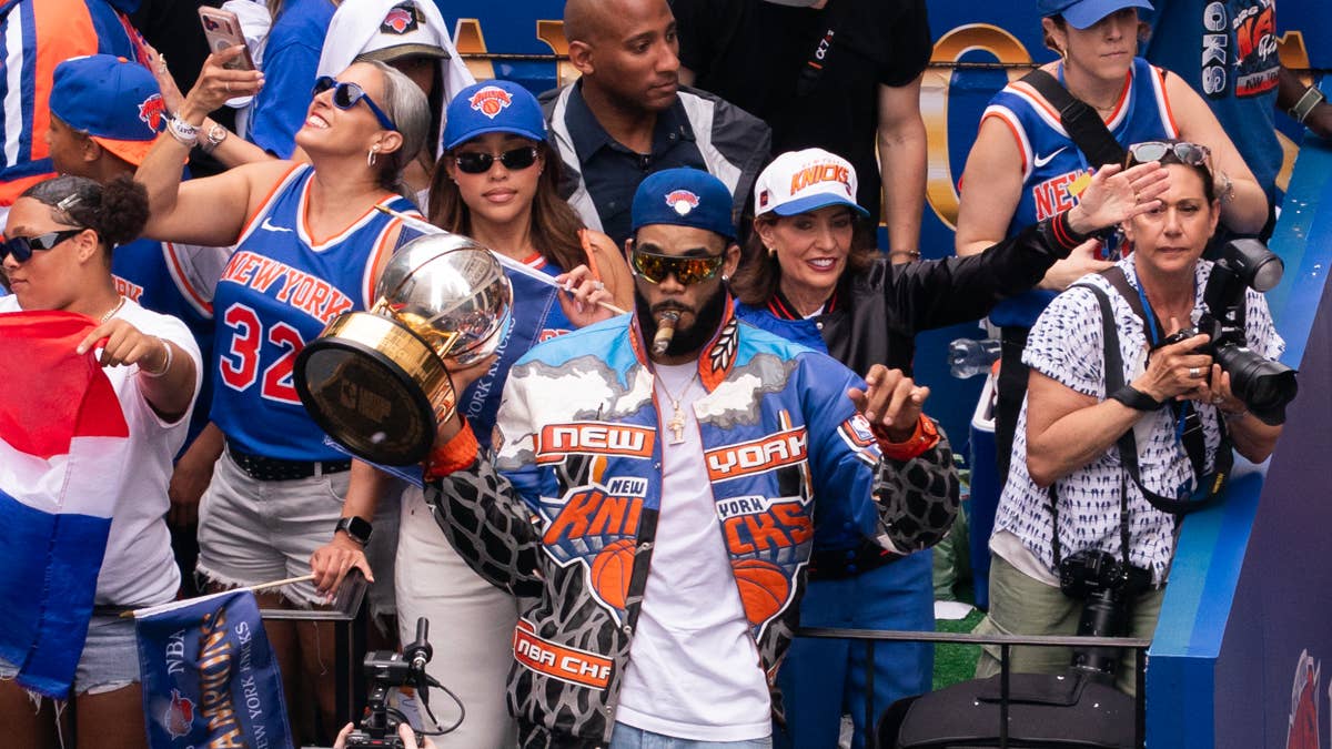 New York Knicks parade highlights: Mike Brown sings, Chick-fil-A ...