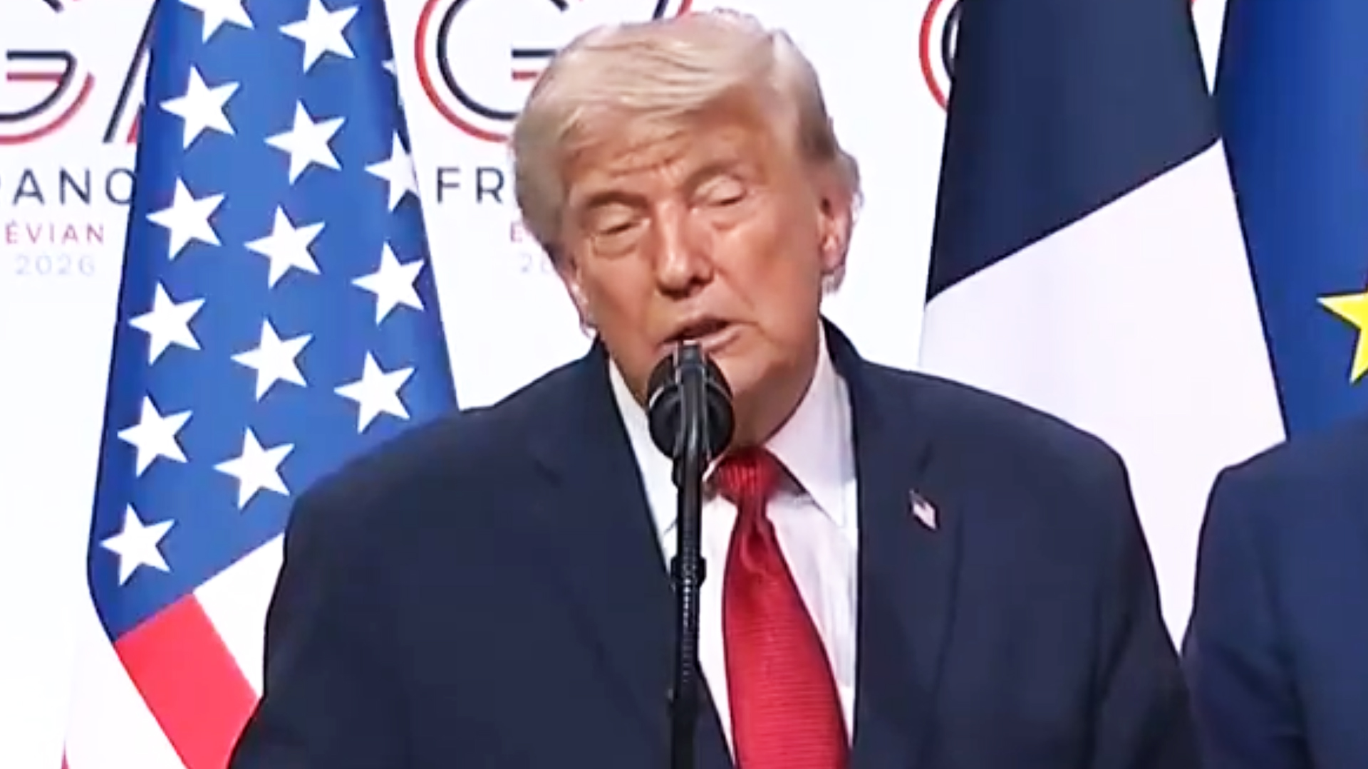 Trump forgets JD Vance's name at presser