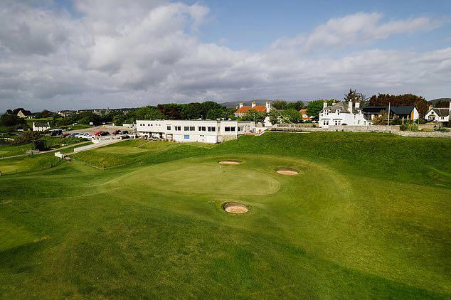 Crofters embroiled in bizarre row with golf club over grazing their ...