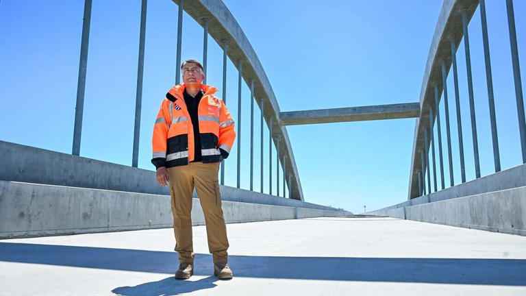 Data centers will be a big issue for CA high-speed rail. Officials ...