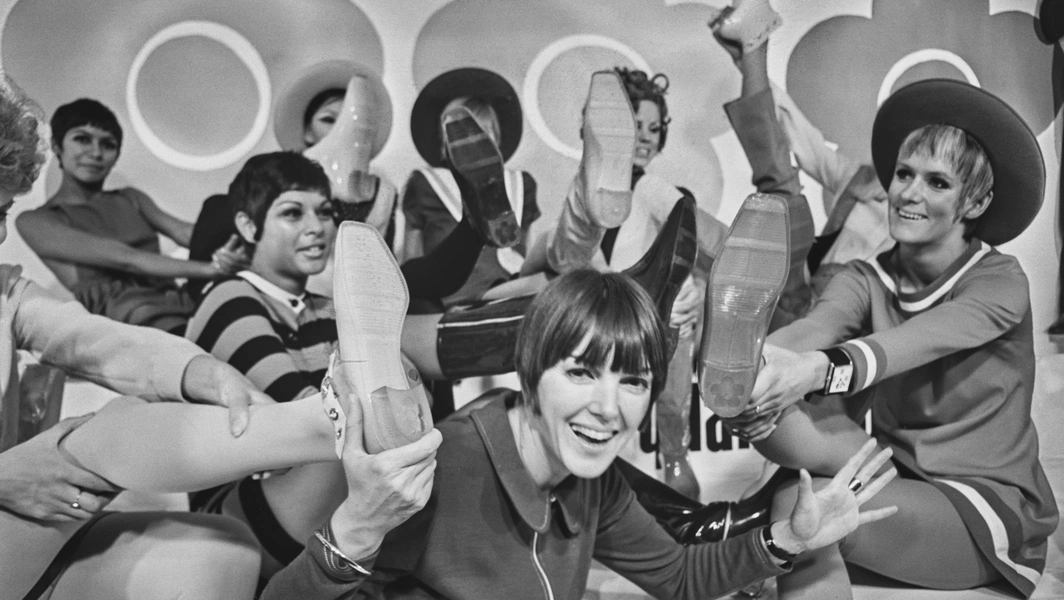 14 psychedelic trends that shaped the 1960s