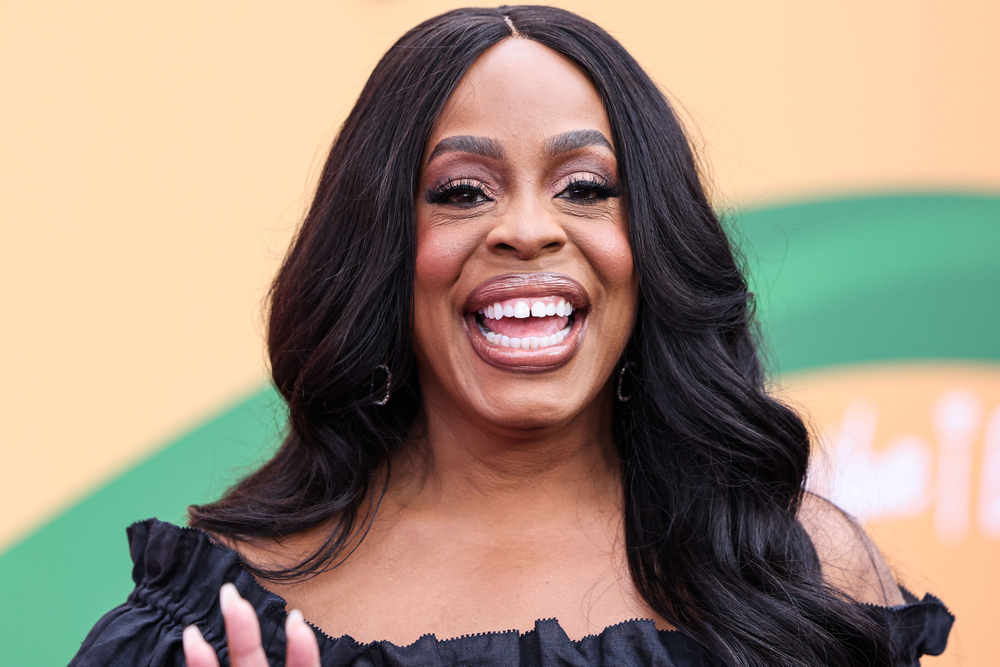 Niecy Nash and daughter Dia Nash team up for new true-crime talk show