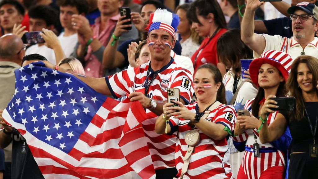 US supporters groups feel pushed to the margins at World Cup