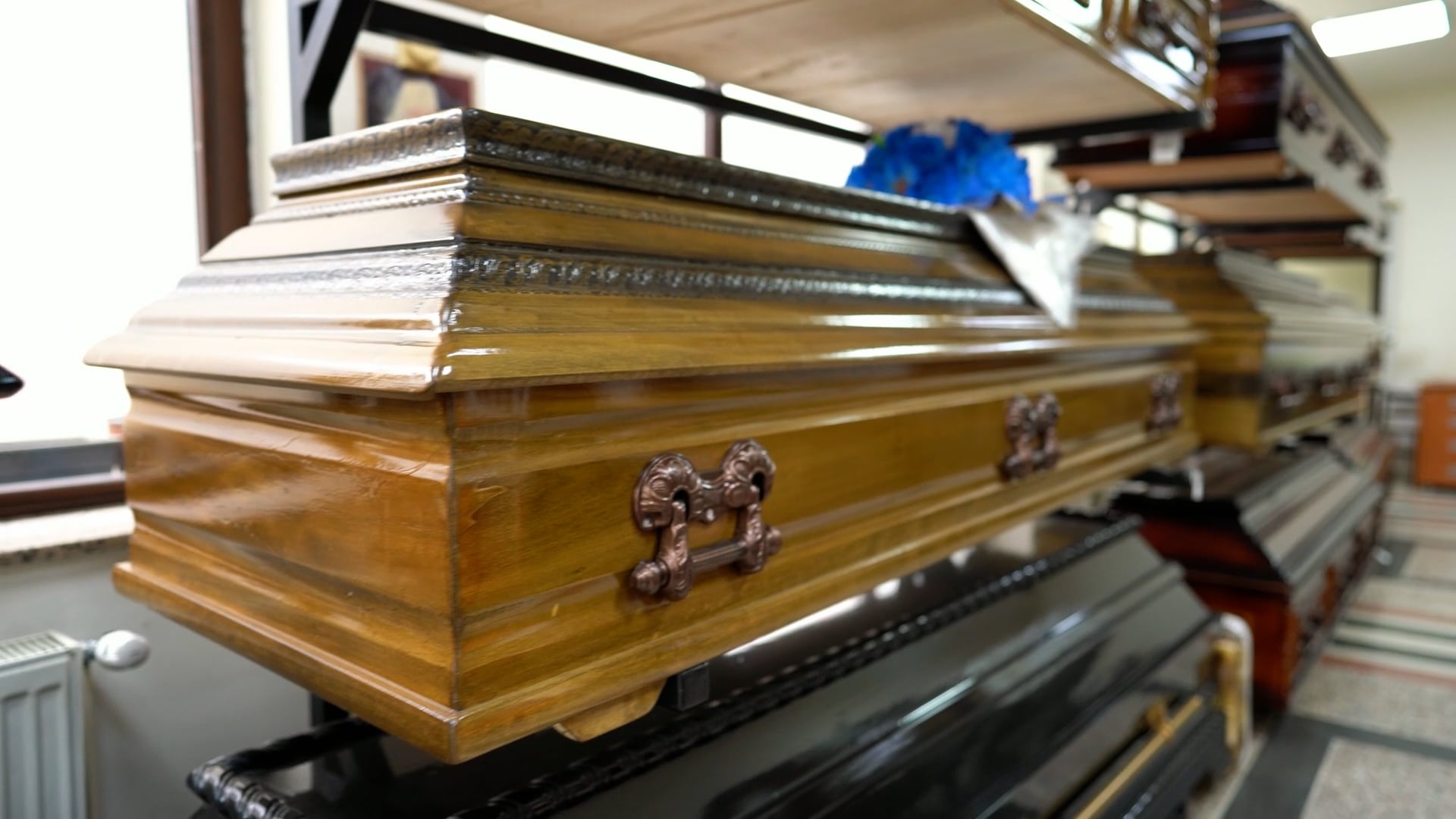 Funeral home price gouging tactics that could cost you thousands